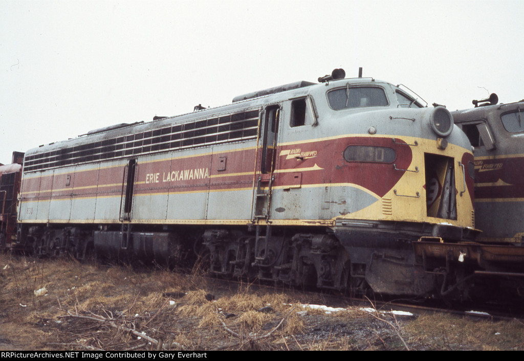 EL E8A #830 - Erie Lackawanna